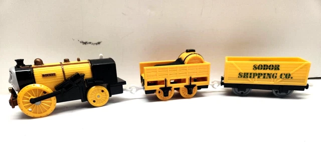 THOMAS & FRIENDS Trackmaster Motorized Stephen Rocket Engine Tender ...