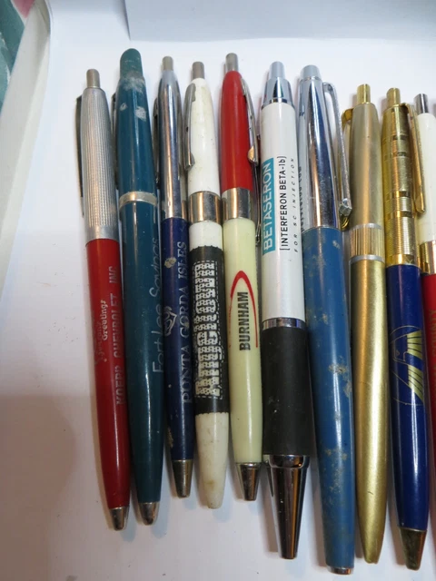 VINTAGE MOSTLY ADVERTISING Collectable Ball Point Ink Pen Lot of 25 Dry ...