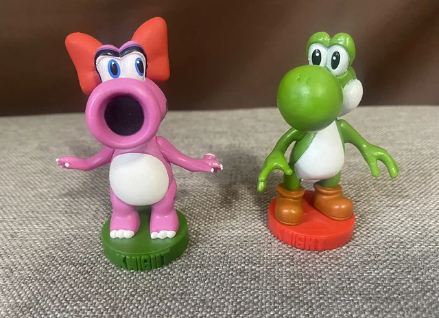 SUPER MARIO BROS Chess Set Replacement Piece Birdo and Yoshi Knight £8. ...