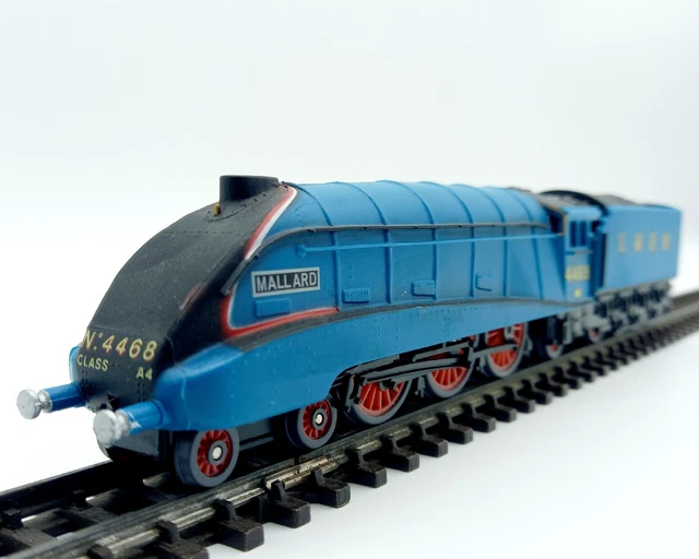 OO GAUGE SCALE LNER Mallard Dummy Static Steam Locomotive Train Model ...
