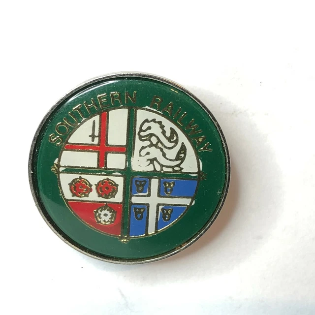 SOUTHERN RAILWAY SOUVENIER Pin Badge 1980's £9.89 - PicClick UK