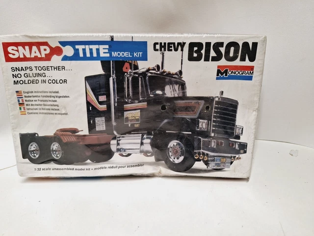 MONOGRAM SNAPTITE 1/32 Chevy Bison Truck Complete EUR 55,77 - PicClick DE