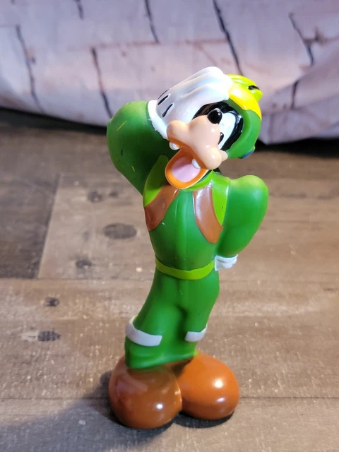 DISNEY GOOFY RACE car outfit toy figure Mickey Mouse £7.67 - PicClick UK