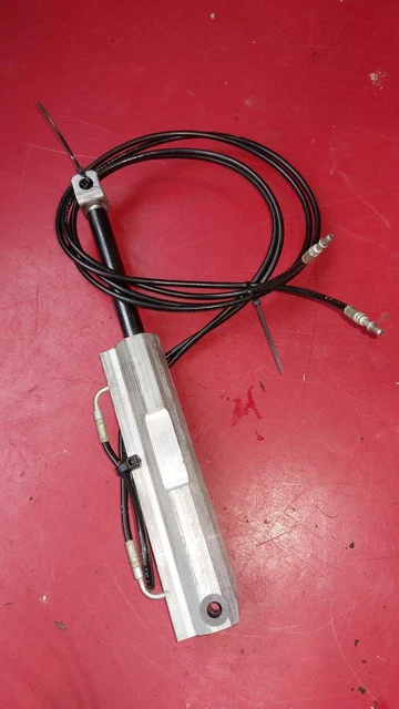 CYLINDRE DROITE HAUPTANTRIEB Vario-Dach Mercedes R170 SLK 1708000672 ...