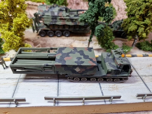 ROCO MINITANKS 555 Raketenwerfer Mars Tarn H0 1/87 Militär Panzer #114 ...