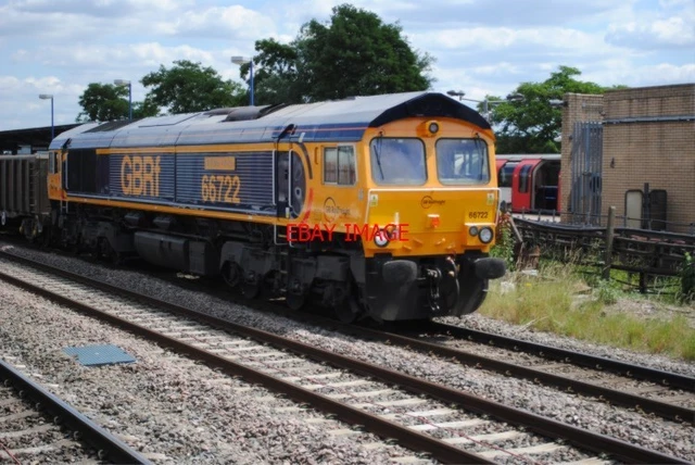 PHOTO CLASS 66 Loco 66722 Sir Edward Watkin £1.85 - PicClick UK
