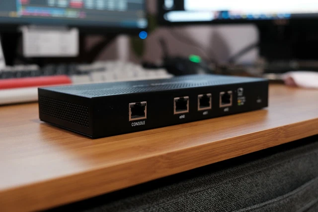 UBIQUITI EDGEROUTER LITE 3 - network router $70.00 - PicClick