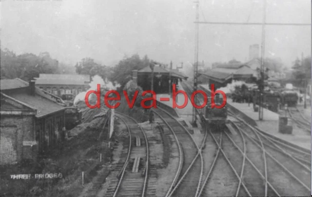 RAILWAY STATION PHOTO Three Bridges c1910 West Sussex LB&SC Southern ...