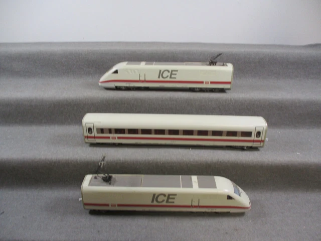 MÄRKLIN SPUR H0 ICE Triebwagenzug der DB 3-teilig AC Digital MM ohne OVP Q46 EUR 123,00 ...