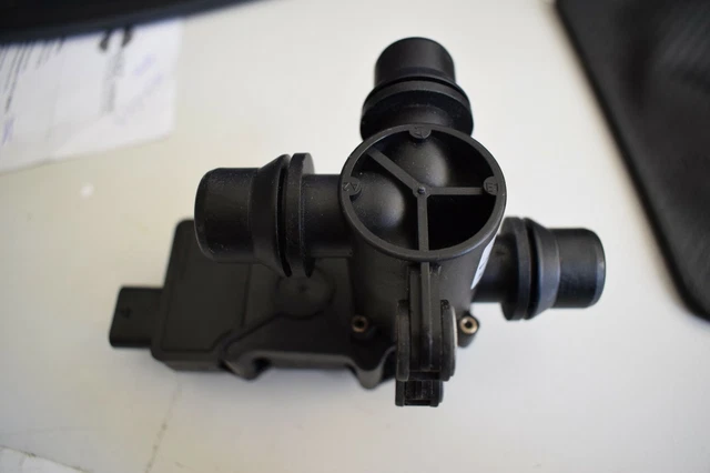 MERCEDES GENUINE A0005003040 Diverter Valve Cooling Water Pump ...