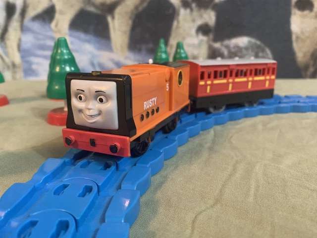 THOMAS AND FRIENDS 'Rusty' Trackmaster/TOMY With Narrow Gauge Coach $55 ...