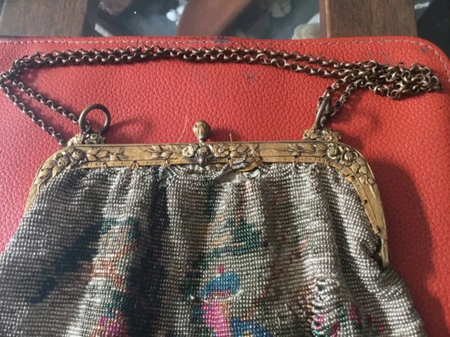 SAC A MAI En Microperles De Verre Tissees Fin Xixeme Debut Xxeme . EUR ...