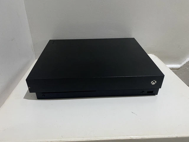 CONSOLE MICROSOFT XBOX One X 1 TB (solo console) - testata e ...