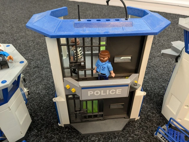 PLAYMOBIL POLICE STATION Playset with Cells Helipad Control Room £14.99 ...