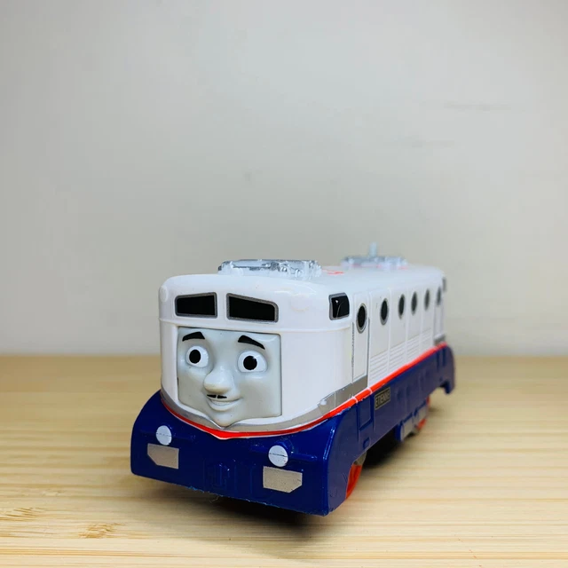 ETIENNE - THOMAS & Friends Trackmaster Battery Operated Motorised ...