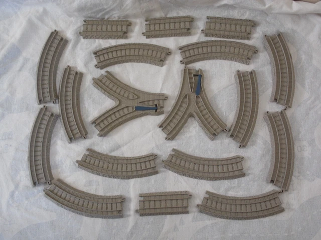 THOMAS TRACKMASTER PIECE Bundle Of Brown Beige Track Pack Road and Rail ...