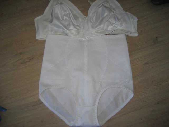 VINTAGE MIEDER SET ;;Mieder und BH ;75- B -80 ;Weiß EUR 8,00 - PicClick DE