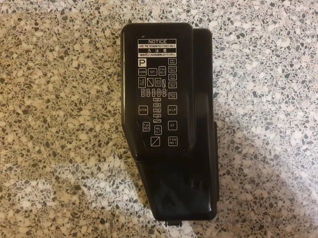 TOYOTA STARLET FUSE Box Cover £24.99 - PicClick UK