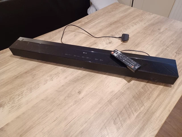 LG SOUNDBAR NB2520A High Quality Sound Multiple Input Sources HDMI Etc ...