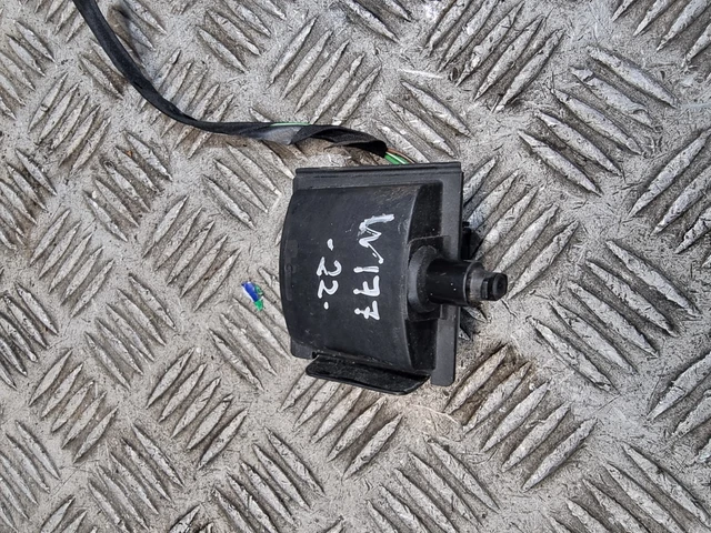 MERCEDES A180 FUEL Flap Release Actuator Motor A0008204409 W177 ...