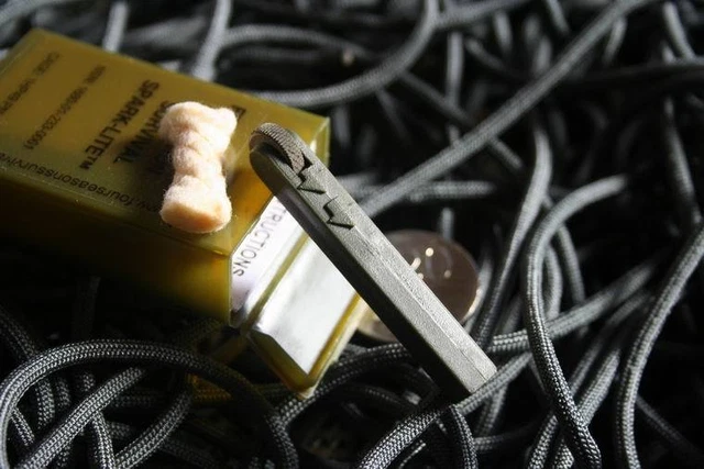 SPARKLITE NATO AVIATION Military Survival Pocket Fire Starter USA made ...