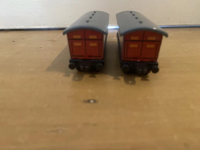 THOMAS THE TANK Engine ERTL Sodor Mail Coaches £6.00 - PicClick UK