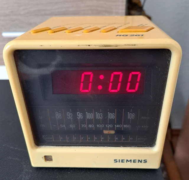 SIEMENS RG 261 Radiowecker Wecker Würfelradio Vintage EUR 25,00 ...