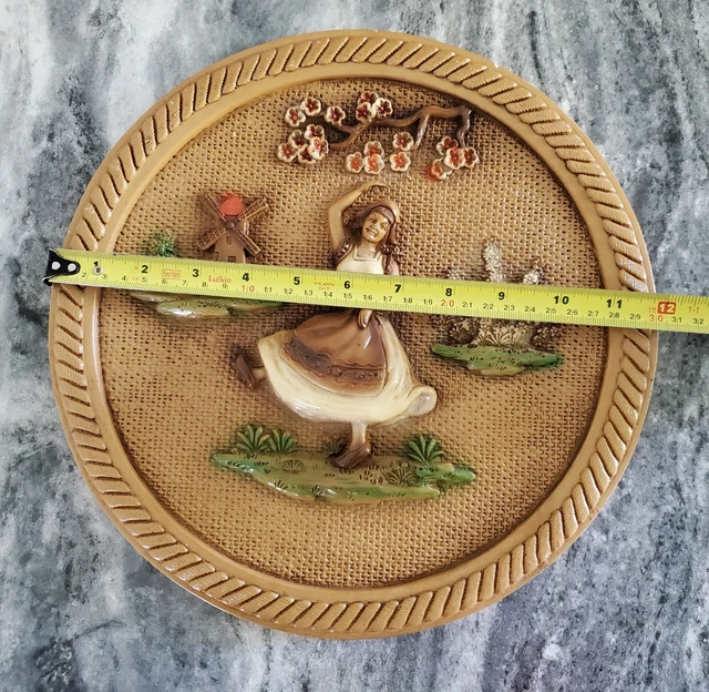 VINTAGE GIROTTI SCULPTURED 3D Chalkware Wall Art Dancing Dutch Girl ...
