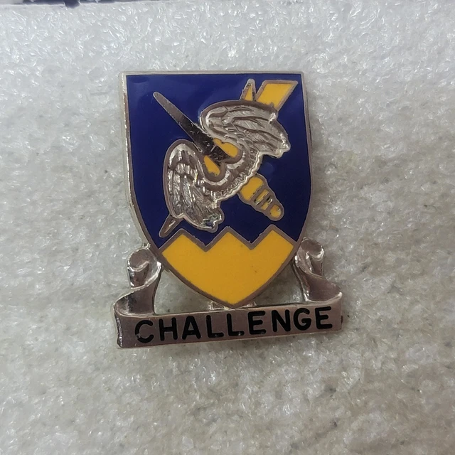 VINTAGE US ARMY 158th Aviation Regiment Crest DI DUI Pin G23 Challenge ...