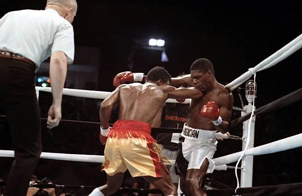 JULIAN JACKSON LANDS A Punch Against Dennis Milton Old Boxing Photo $9. ...