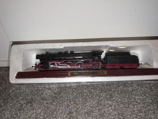 ATLAS EDITIONS DB 01 Class Locomotive Model train On Plinth £8.99 ...