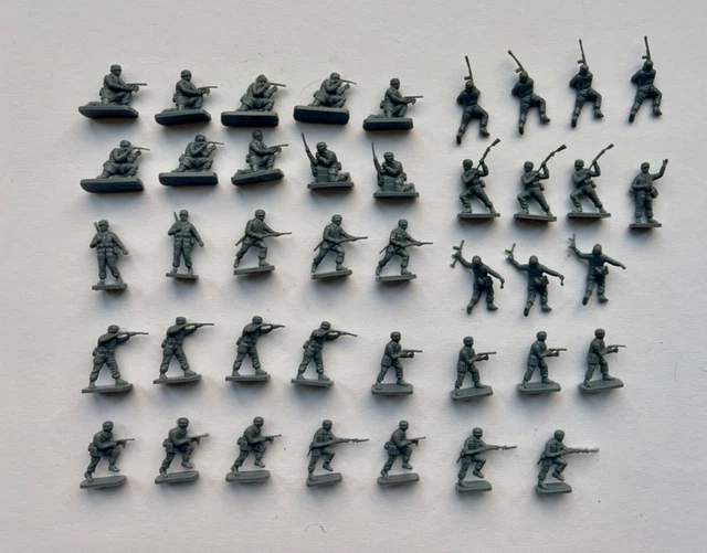 VINTAGE AIRFIX MODEL Soldiers HO/OO 1/72 scale WW2 German Paratroops ...