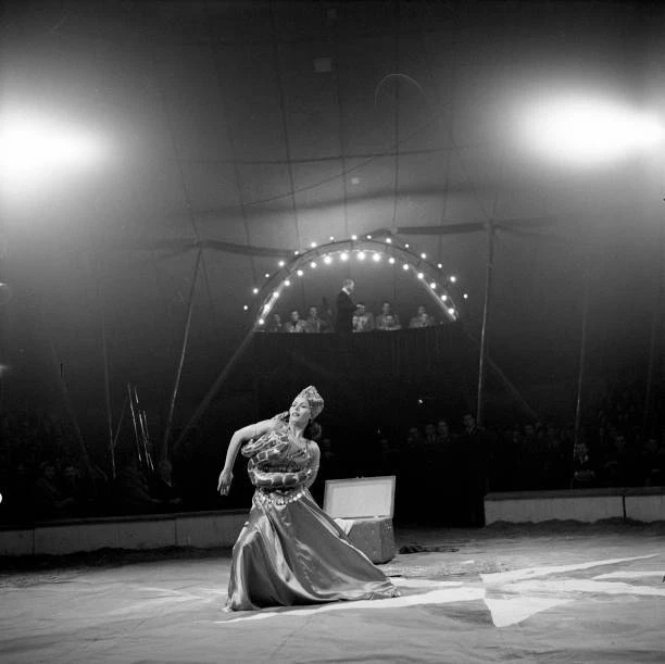 SNAKE CHARMER IN the Pilatus Circus Willisau 1955 Snake charme- 1955 ...