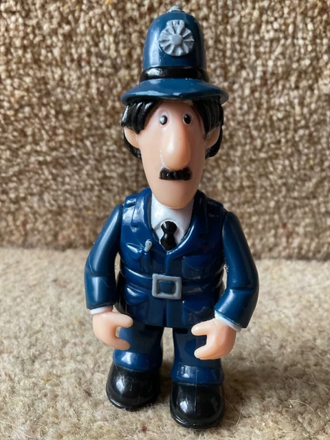 POSTMAN PAT PC Selby Figure - 10 cms Tall £8.99 - PicClick UK