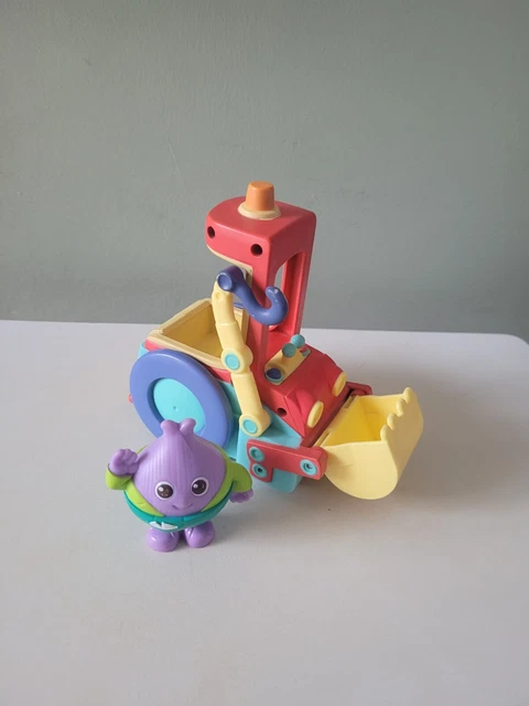 CBEEBIES MOON & Me Bumper Roller Vehicle And Mr Onion Figure Playset ...