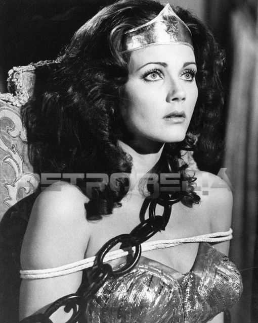 LYNDA CARTER AS Diana Prince/Wonder Woman in “Wonder Woman” 10 x 8 Photograph £2.95 - PicClick UK