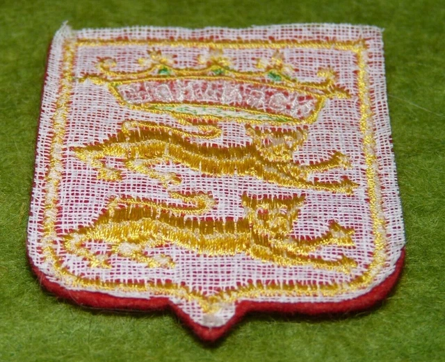 ANCIEN ÉCUSSON À coudre en feutre brodé neuf blason de Normandie Vintage patch EUR 5,00 ...