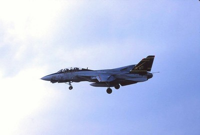 ORIGINAL COLOUR SLIDE F-14A Tomcat AC-100 of VF-32 US Navy EUR 5,58 ...
