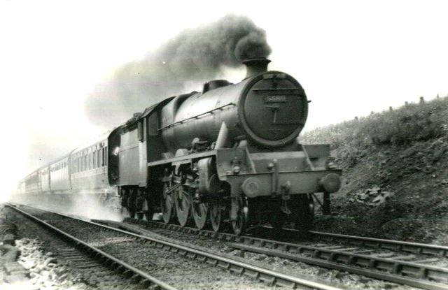 RAILWAY PHOTO LMS Jubilee Class No 5589 GWALIOR down Scotch express ...