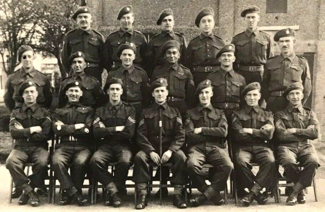 WW2 ERA PHOTO Military Cadets Officer RAF? Group Barracks Army Soldiers ...