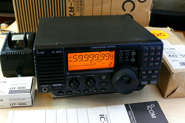 ICOM IC-R75 HF SW Communications Receiver Radio with UT-106 DSP / PSU ...