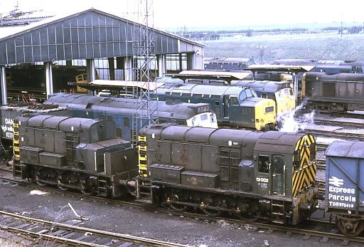 ORIGINAL COLOUR SLIDE of green 13002 BR class 13 diesel shunter loco £5 ...