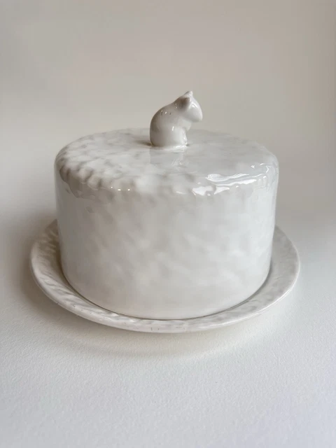 VINTAGE SYLVAC IRONSTONE Ceramic COVERED CHEESE Saver/DISH Mouse On LID ...