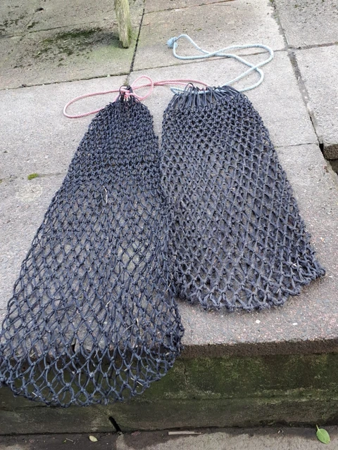 TRICKLE FEED SMALL Holed Hay Nets Med/Large £16.00 - PicClick UK