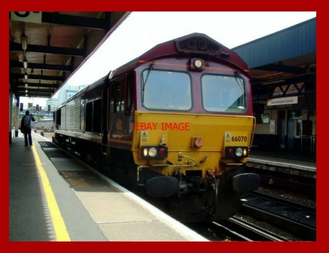 PHOTO CLASS 66 Loco No 66070 (2) £1.65 - PicClick UK