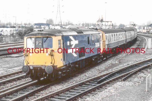 UK RAILWAY PHOTOGRAPH Of Class 73 73104 Rm73-381 £1.70 - PicClick UK