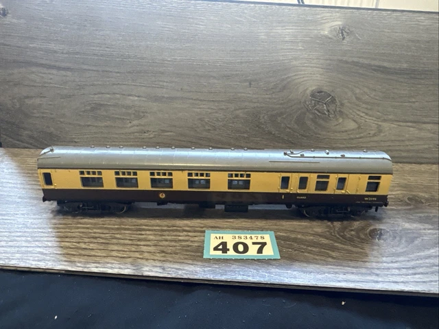 TTR BR CHOCOLATE and Custard Corridor Coach with Interiors W21194 OO ...