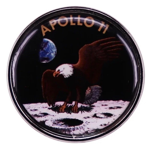 APOLLO 11 MOON Landing Neil Armstrong Astronaut Metal Pin Badge NASA 🦅 ...