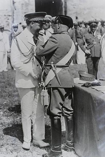 BENITO MUSSOLINI DECORATES General Italo Balbo crossing 25 seaplan ...