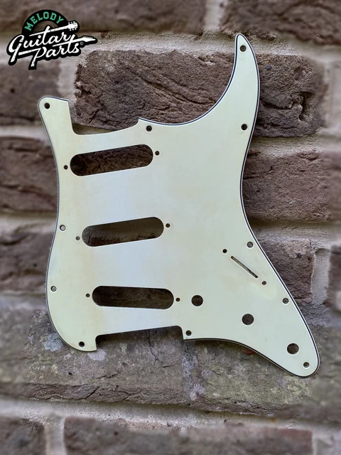 RELICED AGED STRATOCASTER STRAT Pickguard (scratchplate) Mint green ...